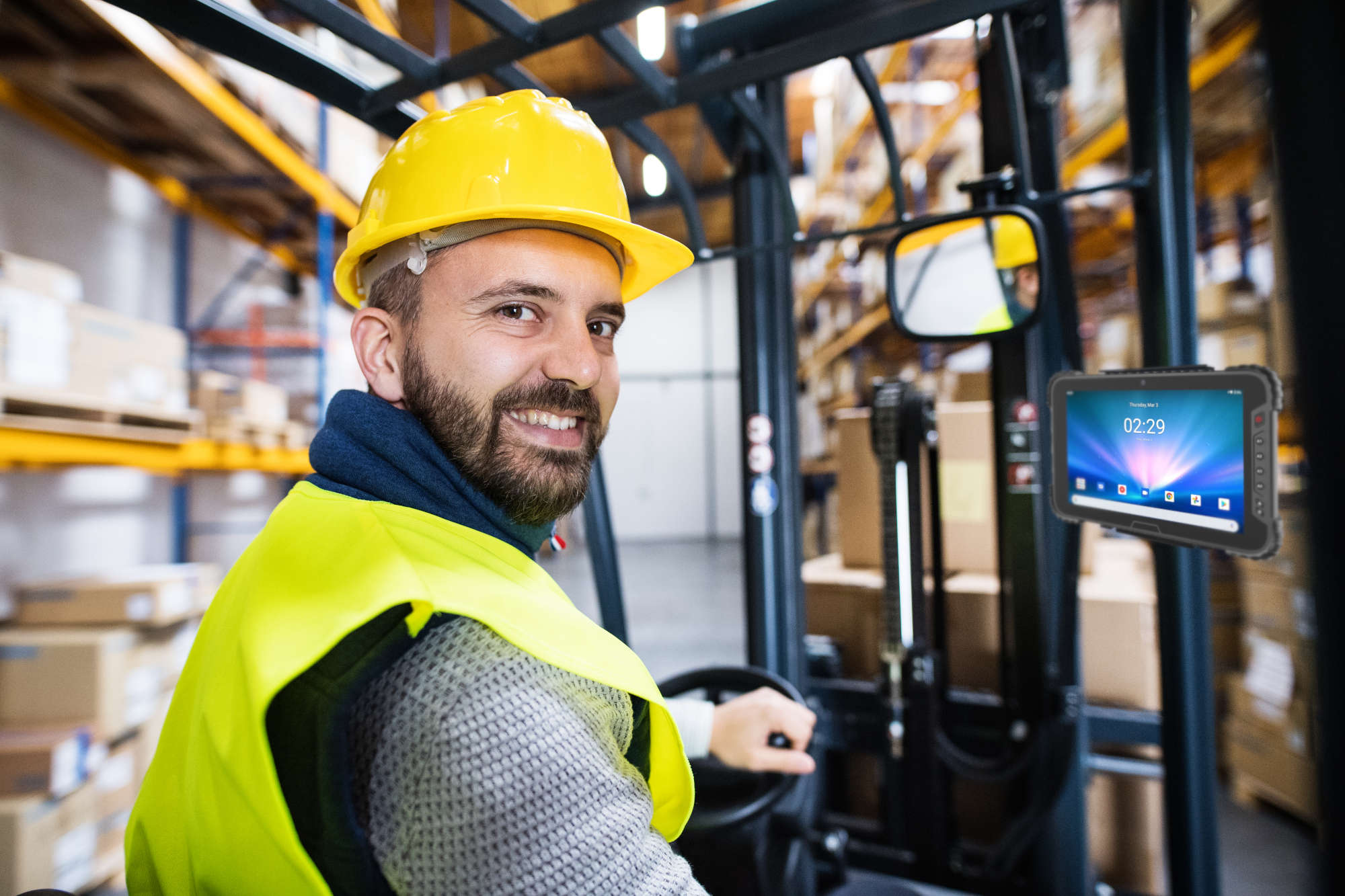 The Benefits of Adding a Rugged Tablet to a Forklift